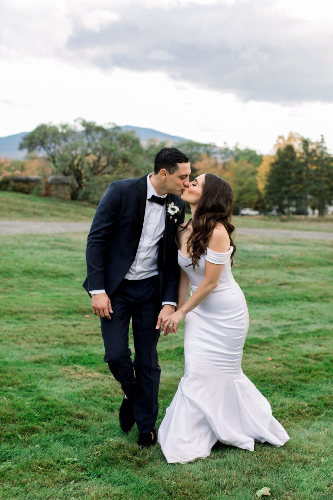 A Classic, Elegant Wedding at Aldworth Manor - eventsbysorrell.com