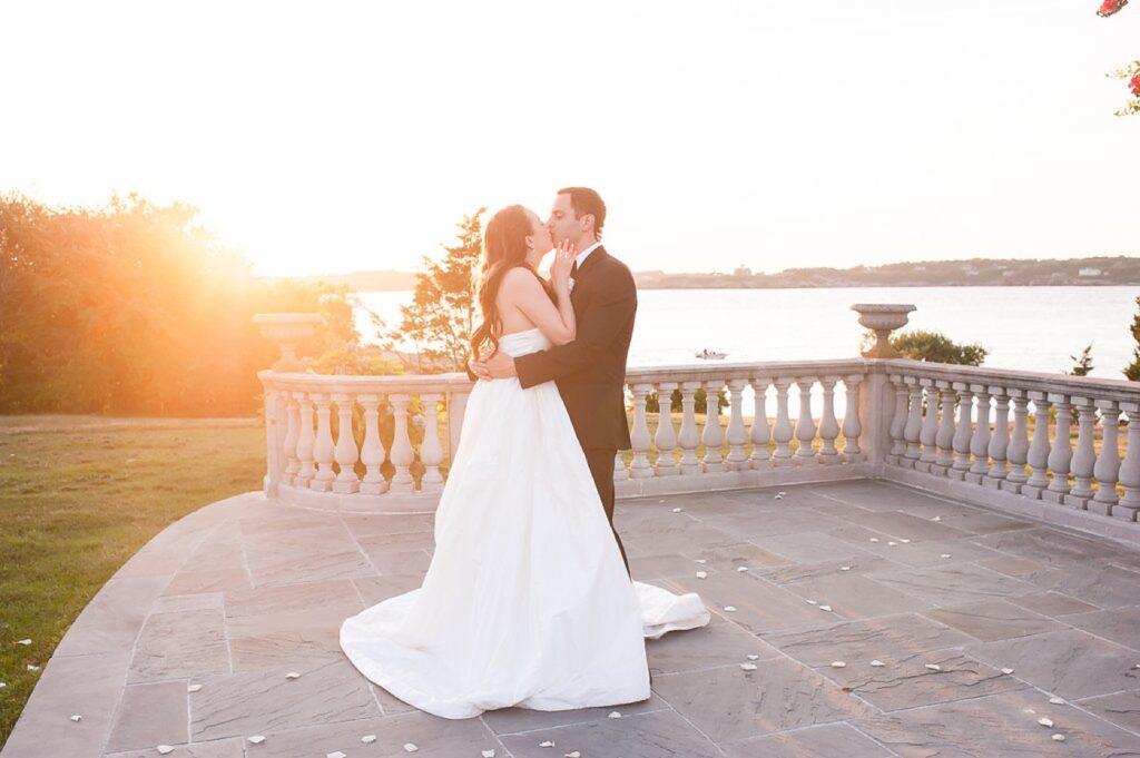 Summer Wedding at Castle Hill Inn - eventsbysorrell.com